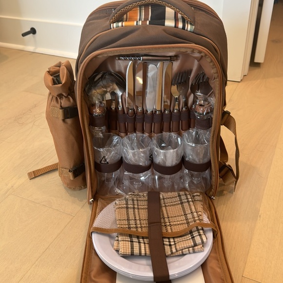 Apollo Walker | Accessories | Apollo Walker Picnic Backpack Cooler ...